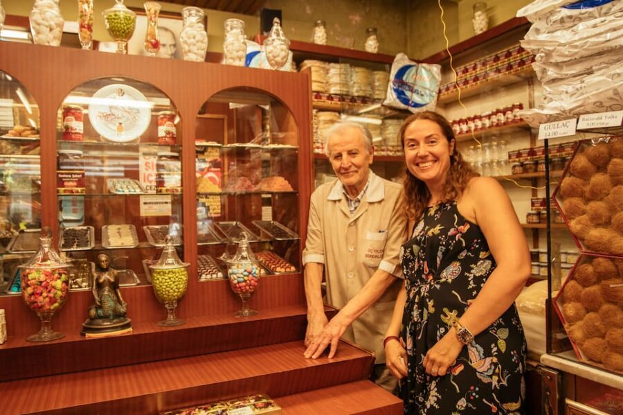Istanbul: Private Guided Food Tour with 10 Tastings - The Itinerary Breakdown