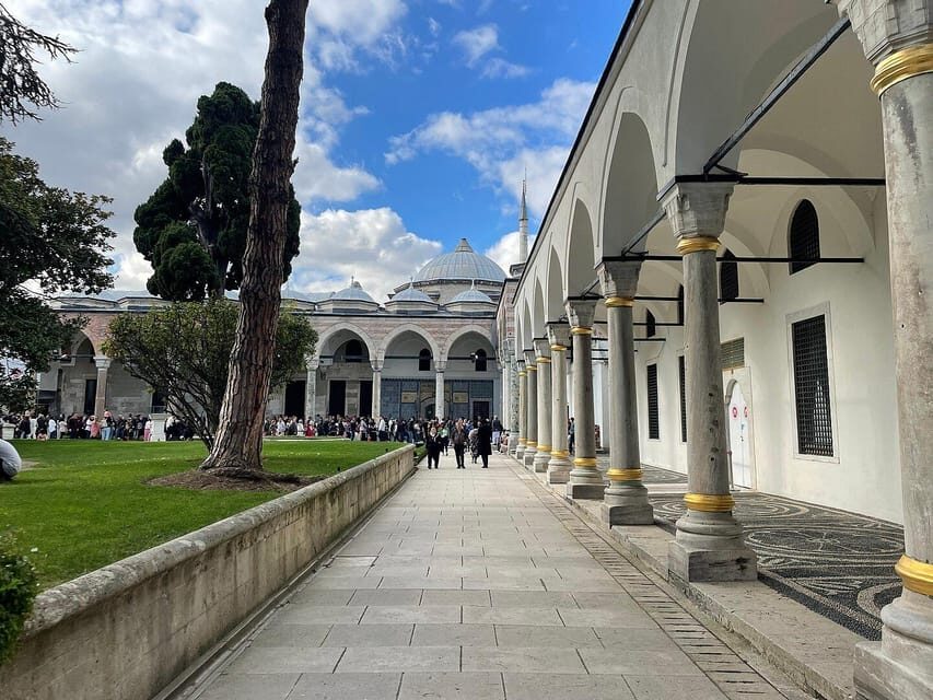 Istanbul: Topkapi Palace and Harem Ticket with Audio Guide - What’s the Layout of Your Visit?