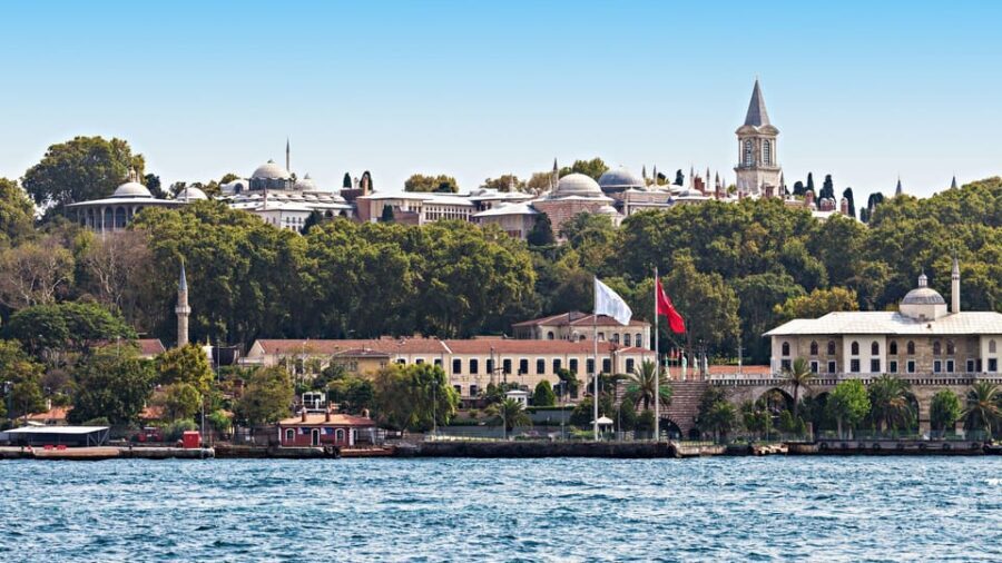 Istanbul: Topkapi Palace Guided Tour w/ Skip-the-Ticket-Line - A Walk Through the Experience: What to Expect