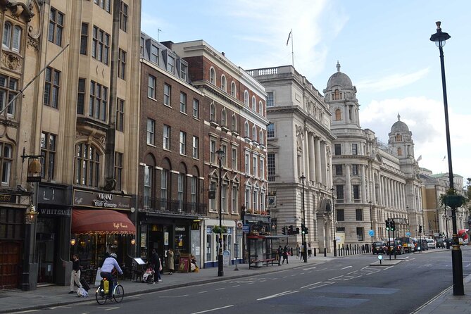James Bonds London: A Self-Guided Audio Tour - Key Points