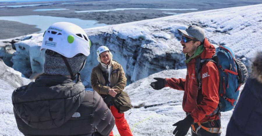Jökulsárlón: Vatnajökull Glacier Guided Hiking Tour - Who Will Enjoy this Tour?