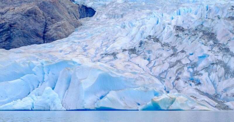 Juneau: Mendenhall Lake Canoe Tour - Discovering the Mendenhall Lake Canoe Tour in Juneau