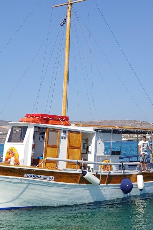 Kaiki cruise to Antiparos & Despotiko including BBQ lunch - Discovering Greece’s Islands by Kaiki