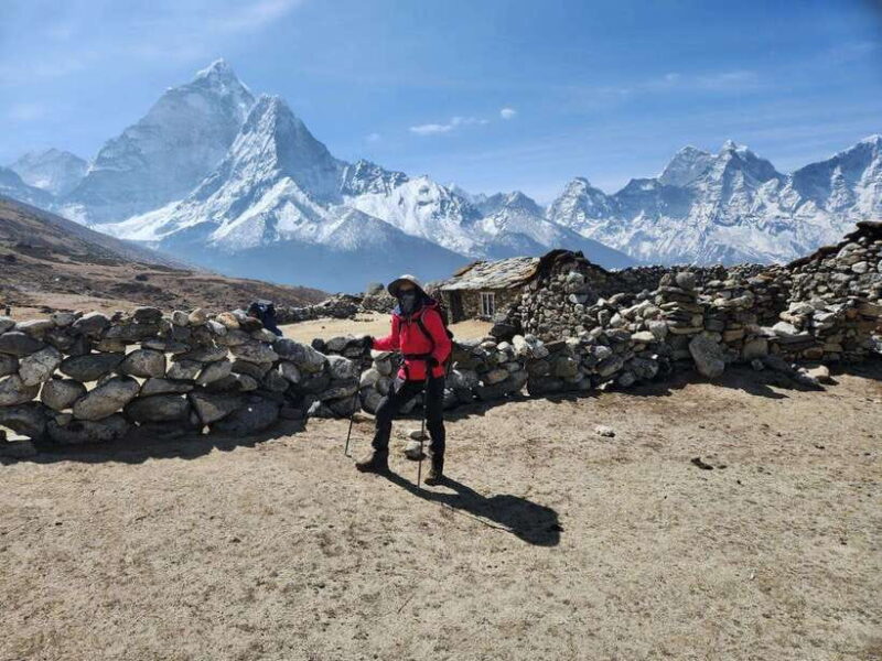 Kathmandu: Everest Base Camp Helicopter Tour with Breakfast - Key Points