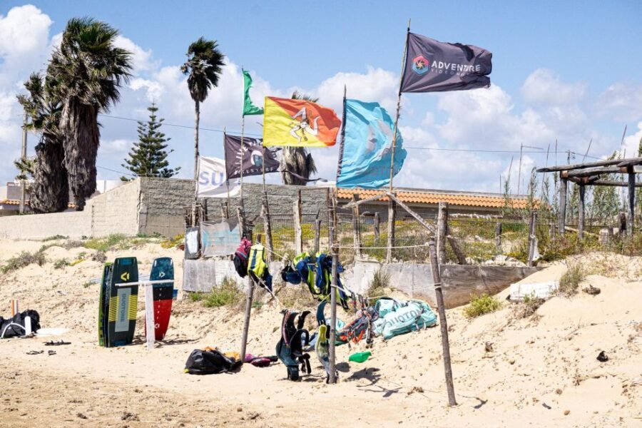 Kitesurfing course near Syracuse with IKO instructor - Who Will Love This?