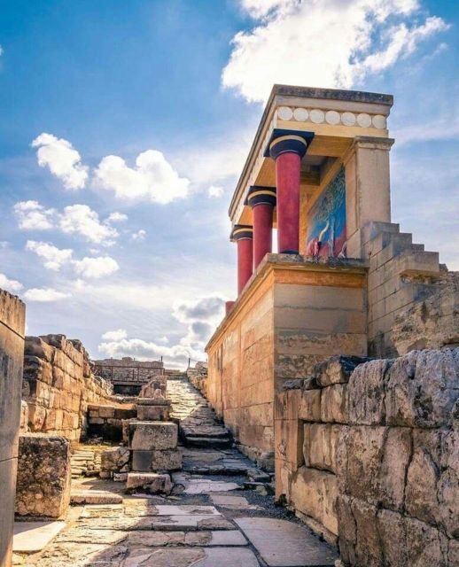 KNOSSOS PALACE AND HERAKLION TOWN ARCHAEOLOGICAL MUSEUM - The Itinerary in Detail