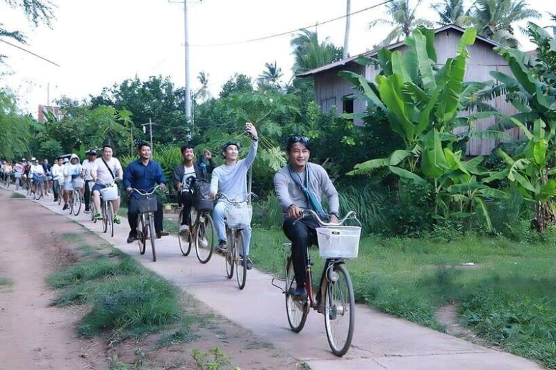 Kratie: Koh Trong Island Cycle Tour with Snacks - Key Points