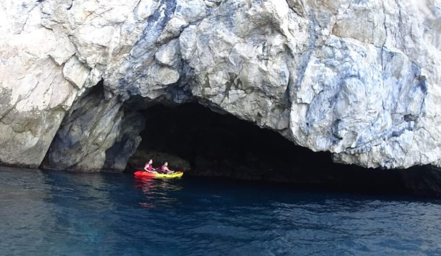 La Herradura: Kayak Tour in Cerro Gordo Natural Park - Itinerary Breakdown: What to Expect