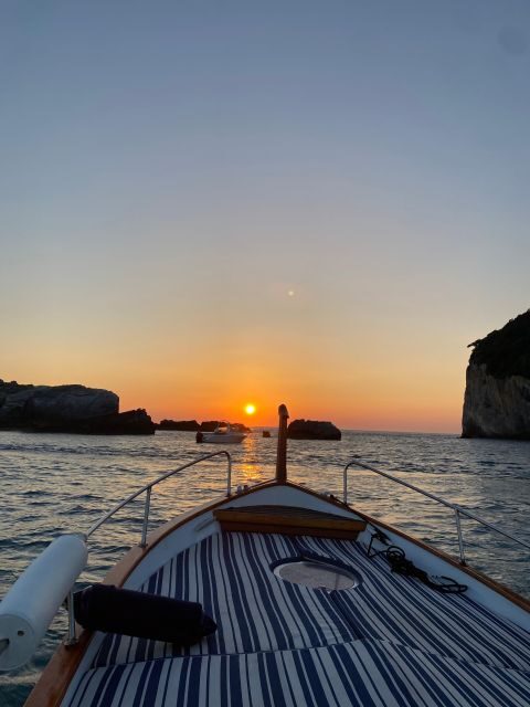 La Spezia: Sunset boat tour in Golfo Dei Poeti - What’s Included and What to Bring