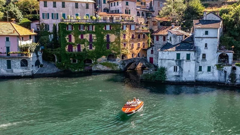 Lake Como: Classic Boat Private Tour - Exploring Lake Como from a Private Wooden Speedboat