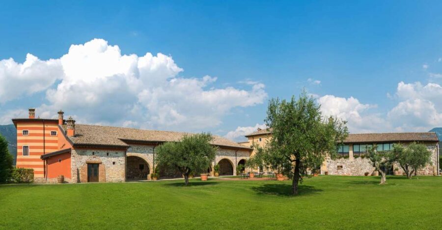 Lake Garda: Garda Hills Wine Tour and Tasting - The Setting: A Family-Run Estate on Lake Garda’s Hills