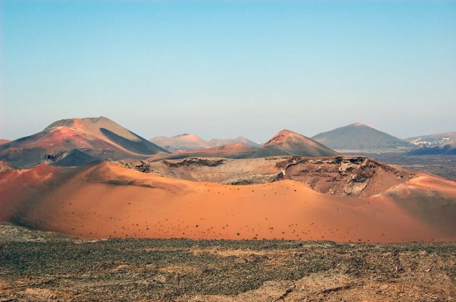 Lanzarote: Guided Day Trip to Timanfaya Park & Lago Verde - Why This Tour Works Well