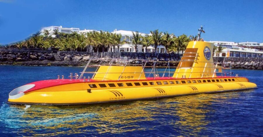 Lanzarote: Real Submarine Dive with Hotel Pickup - Exploring the Itinerary: What You’ll Actually Do