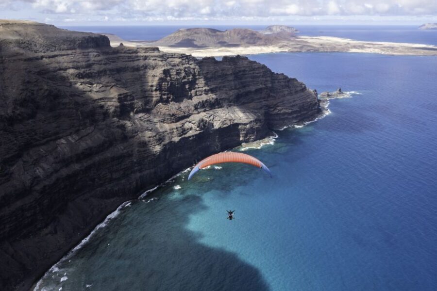 Lanzarote: Tandem Paragliding Flight Over Lanzarote - The Itinerary: What to Expect From Start to Finish