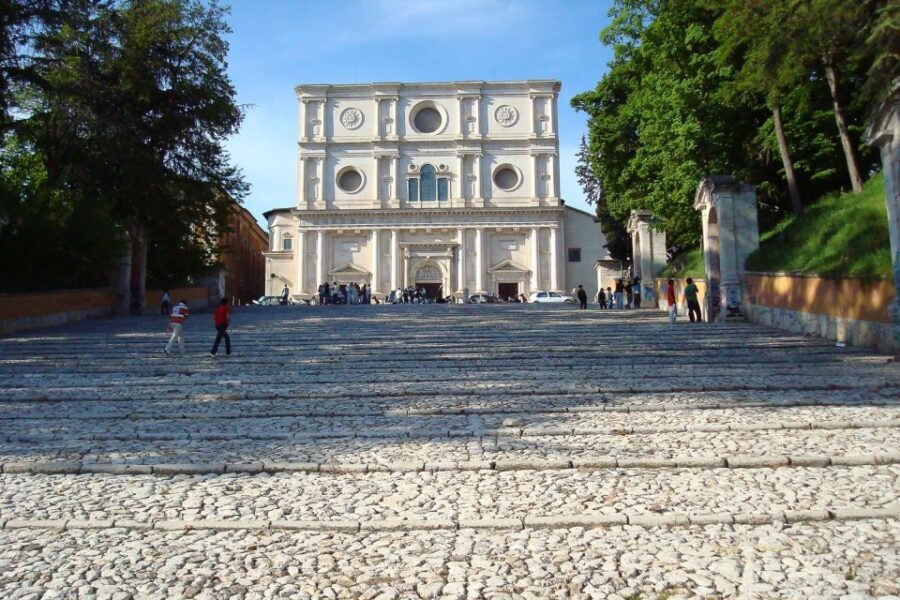L'Aquila of the Mysteries: 3-Hour Walking Tour - Itinerary Breakdown: From Piazza Duomo to Castle and Beyond