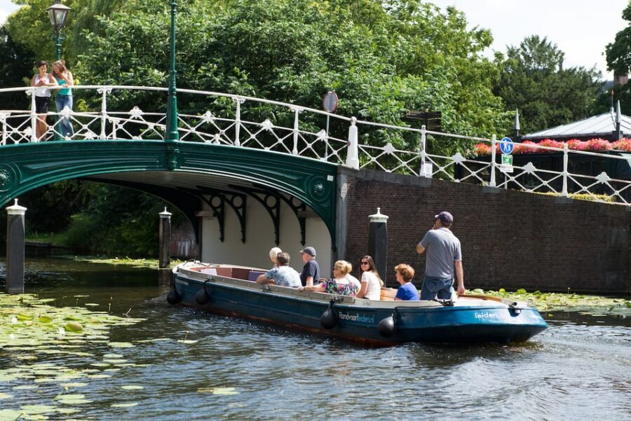 Leiden: Guided City Canal Cruise - Authenticity and Overall Value