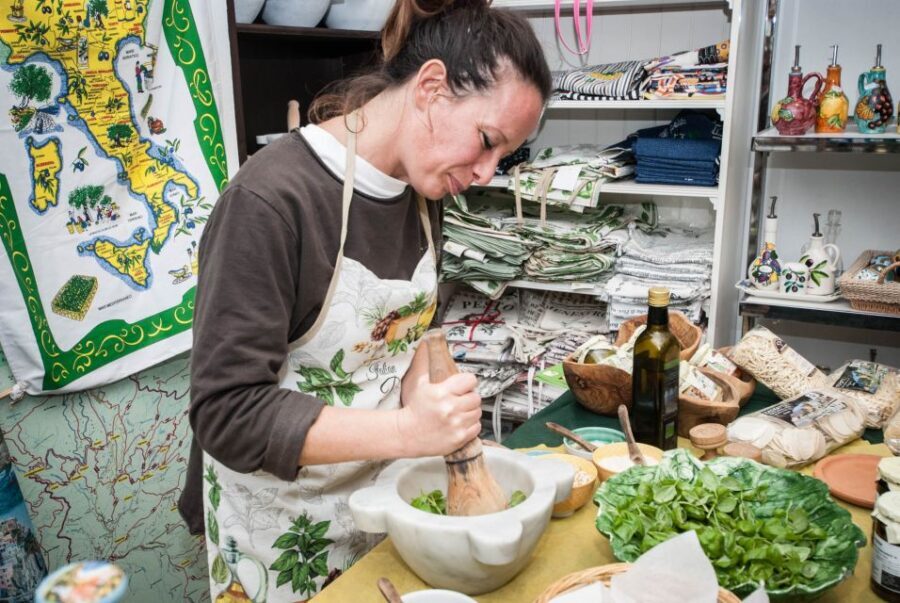 Levanto: Pesto-Making Class - What to Expect from the Pesto-Making Class