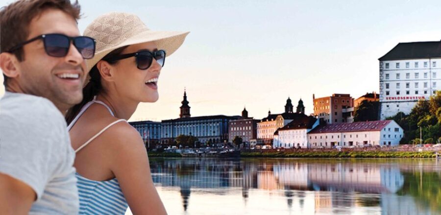 Linz: Harbor Cruise - The Vessel: MS Linzerin