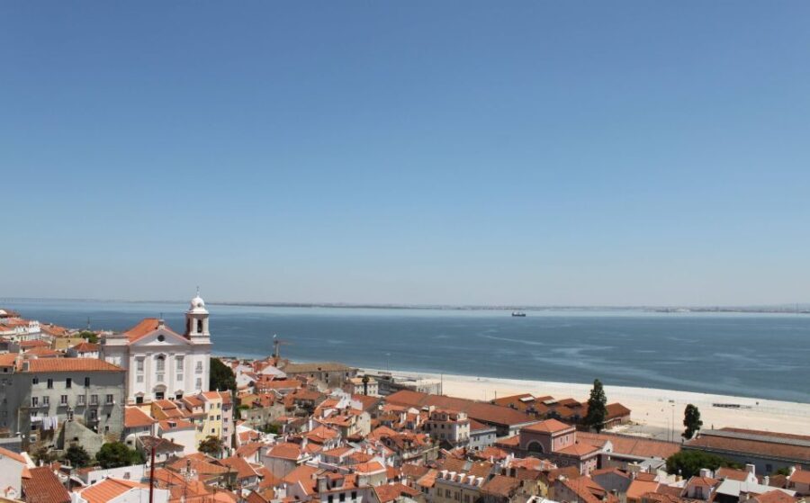 Lisbon: 2-Hour Walking Tour Shore Excursion - The Experience in Detail