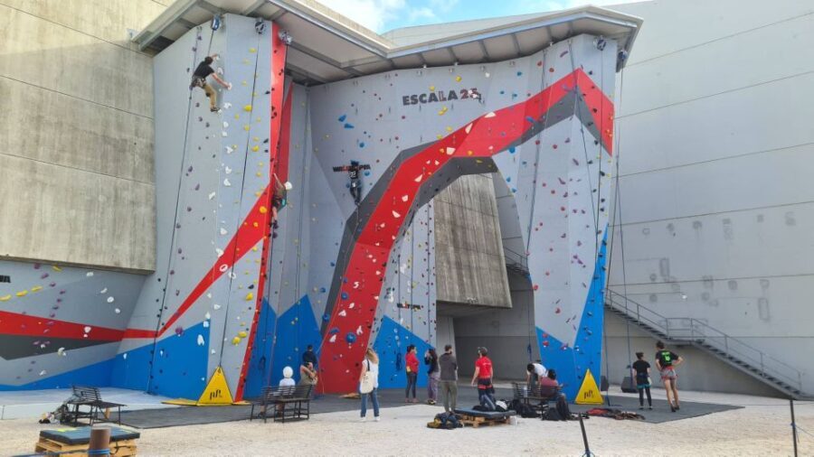 Lisbon: 25 de Abril Bridge Guided Climbing Experience - What to Expect on the Day