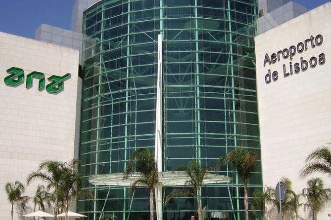 Lisbon Airport Transfer to Sesimbra or Azeitão - A Closer Look at the Transfer Experience