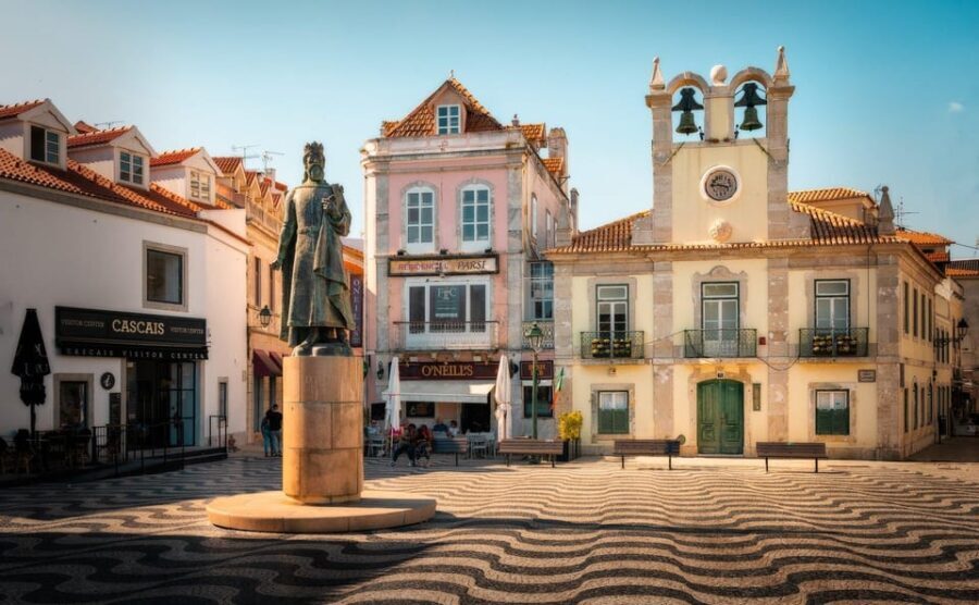 Lisbon: Cascais Tour by Eco-Friendly Tukxi with Gelato - Who Will Love This Tour?