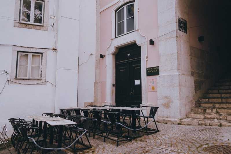 Lisbon: Fado Night with Dinner in a Typical Fado House - The Dining Experience