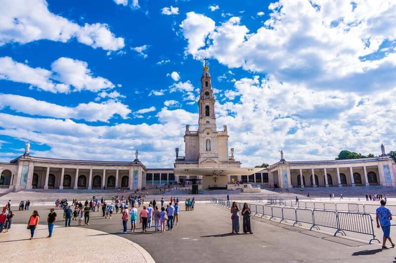Lisbon: Fátima, Batalha, Nazaré and Óbidos Small-Group Tour - The Practicalities: What’s Included and What’s Not