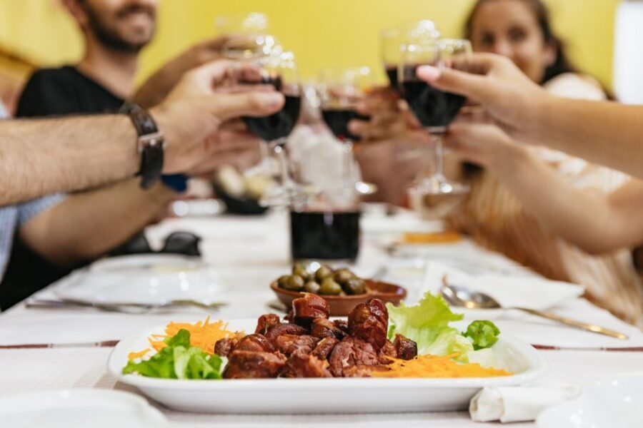Lisbon: Food and Wine Small Group Walking Tour - Why This Tour Works Well for Travelers