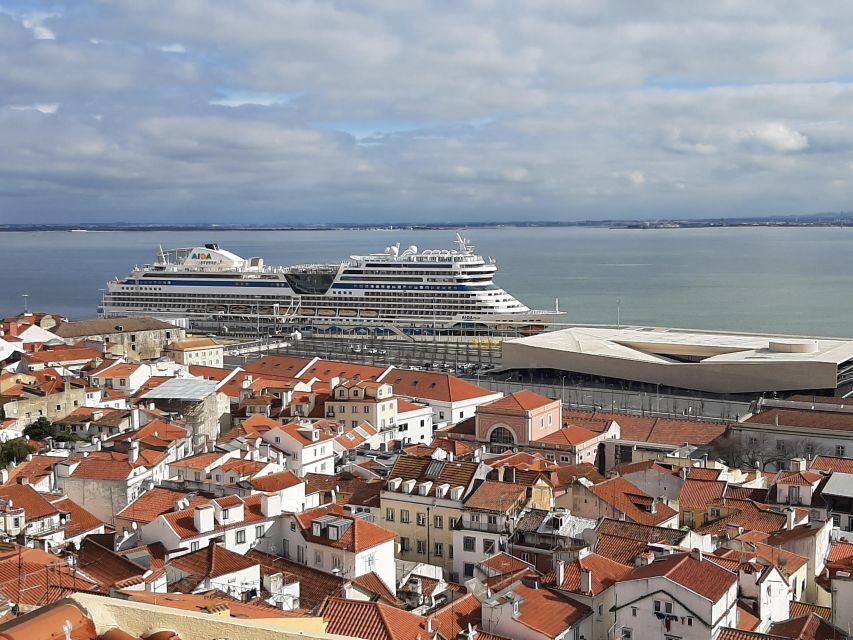 Lisbon: half day guided sightseeing tour by tuk tuk - Practical Considerations and Value