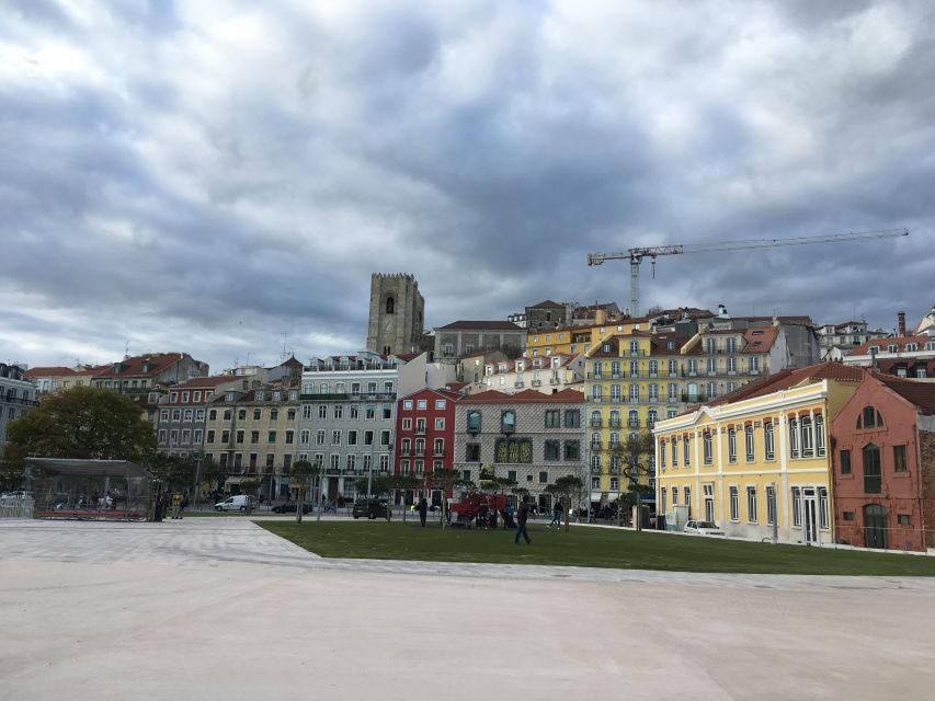 Lisbon: Hills, Alfama, and Mouraria Tour by Electric Bike - A Detailed Look at the Itinerary