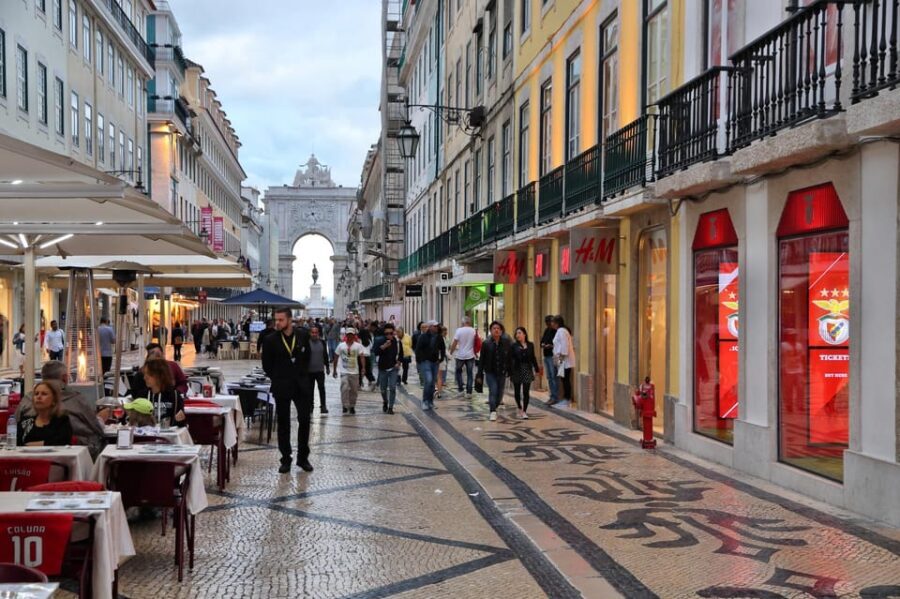 Lisbon: Landmarks Private Full-Day Tour with Admissions - What to Expect from the Tour