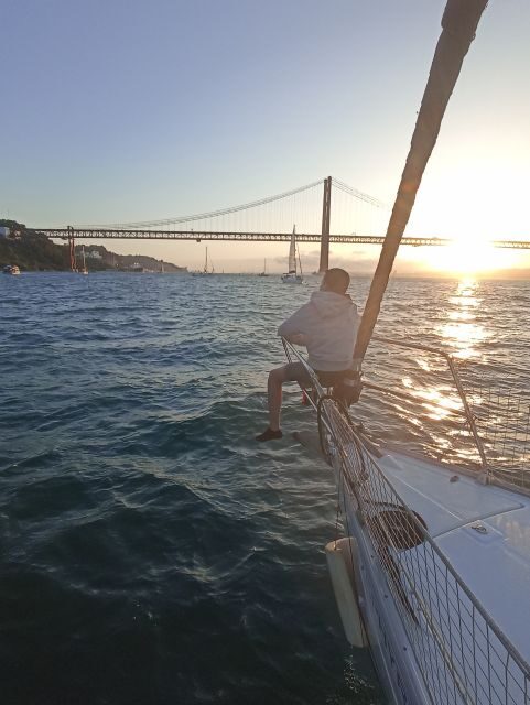 Lisbon: Private Sailboat Tour on Tagus River - What Makes This Tour Stand Out