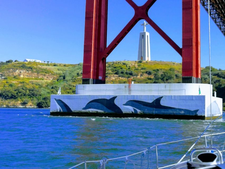 Lisbon: Private Sunset Cruise with Portuguese Wine - What to Expect on the Cruise