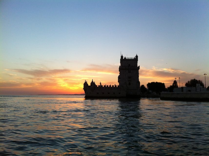 Lisbon: Private Yacht Tour Along Coast and Sunset Views - A Detailed Look at the Lisbon Private Yacht Tour
