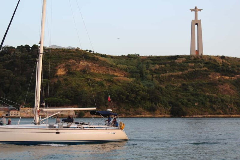 Lisbon: Sailing Boat Tour with Drinks - A Genuine Look at the Experience
