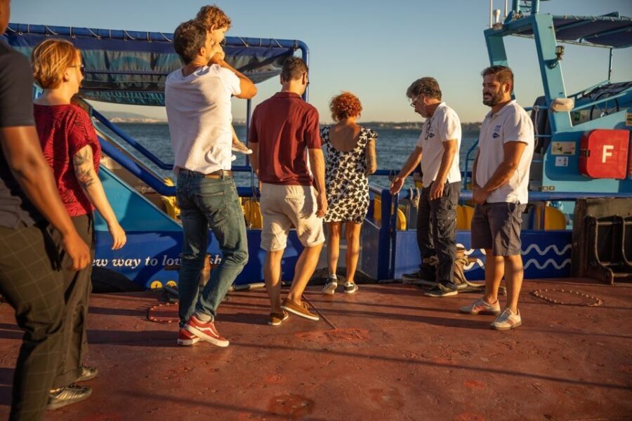 Lisbon: Sightseeing Boat Tour with Hop-On Hop-Off Option - Analyzing the Value