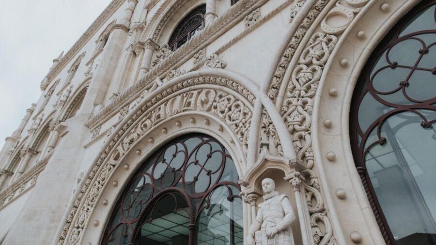Lisbon: Sintra, Regaleira with ticket guided tour by train - The Itinerary and What You’ll Experience