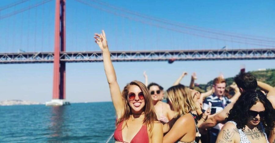 Lisbon: Splash Boat Party the only all inclusive party + SUP - The Itinerary, with a Closer Look