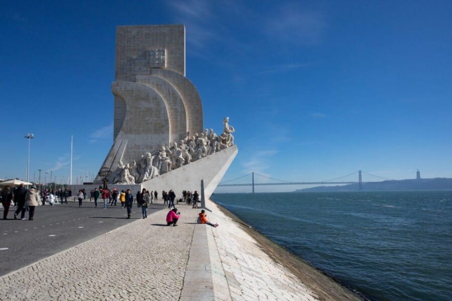 lisbon tuktuk tour 2 hours - Who Should Book This Tour?