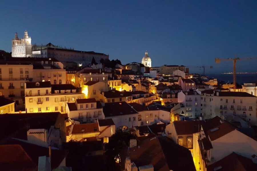 Lisbon: Vintage vehicle replica Romantic Private Tour - Who Should Book This Tour?