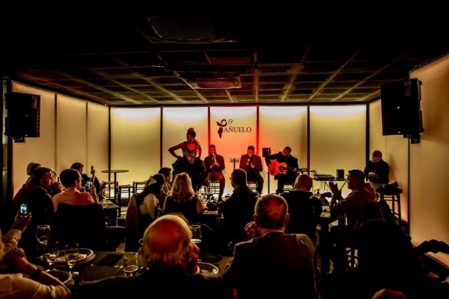 Live flamenco + tasting - What to Expect During the Show