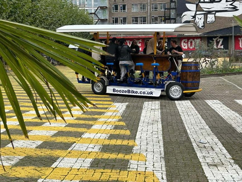 Liverpool: PROSECCO BIKE TOUR (PROSECCO INCLUDED)