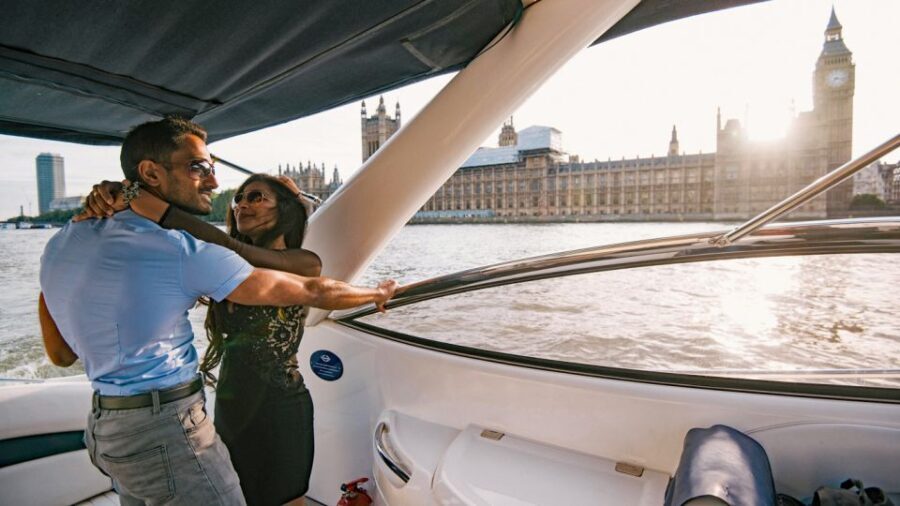 London: 2 hour private luxury yacht hire on the River Thames - Analyzing the Value