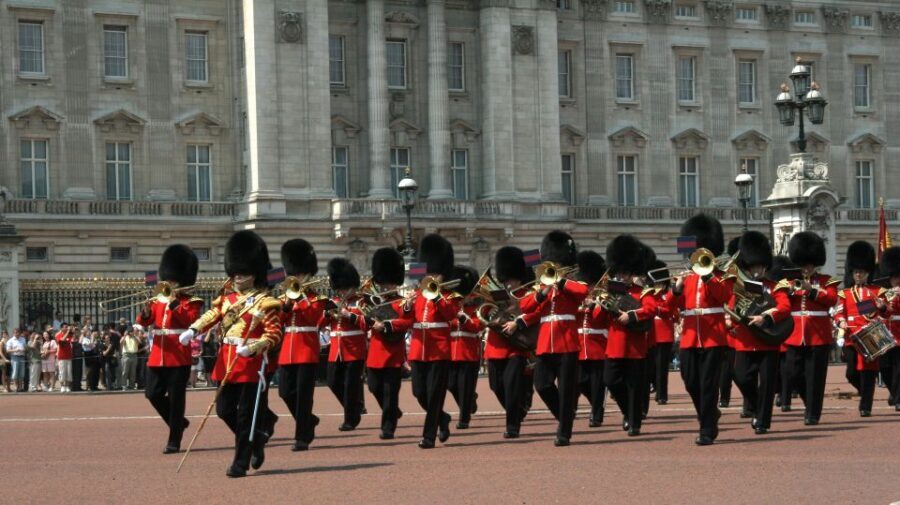 London: 4-Hour Panoramic Tour by Black Taxi - What Makes This Tour Stand Out?