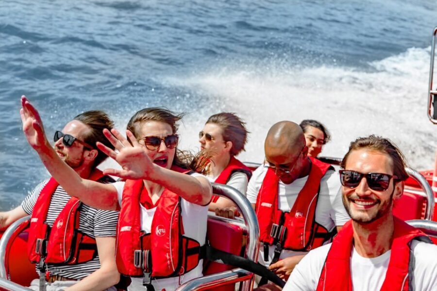 London: Break the Barrier Speed Boat Ride - What It Feels Like to Ride the Thames at Speed