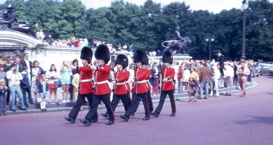London: Buckingham Palace and Changing of the Guards Tour - The Value of This Tour