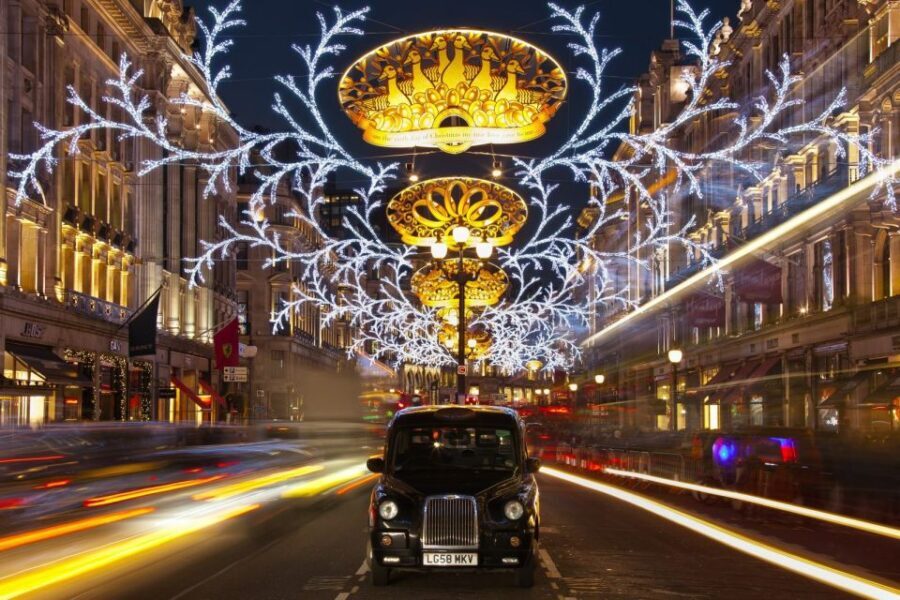 London: Christmas Eve City Tour with Dinner & Midnight Mass - The Experience: Pros and Cons