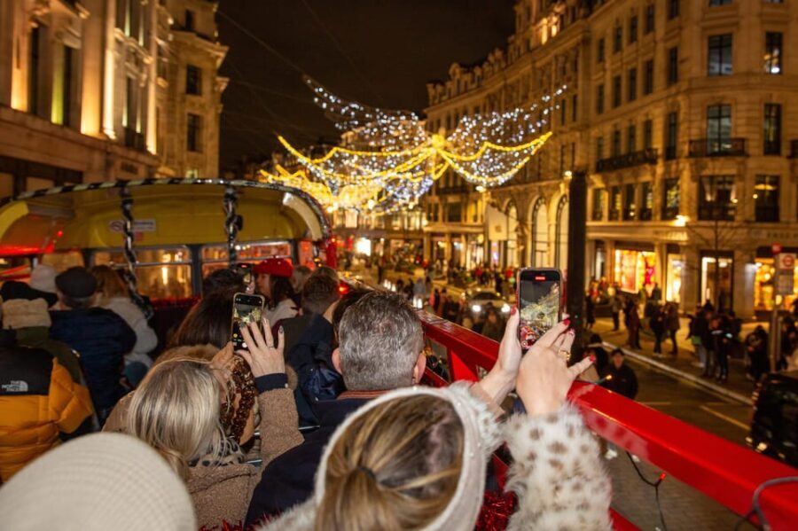 London: Christmas Lights Tour by Vintage Double-Decker Bus - An In-Depth Look at the London Christmas Lights Tour