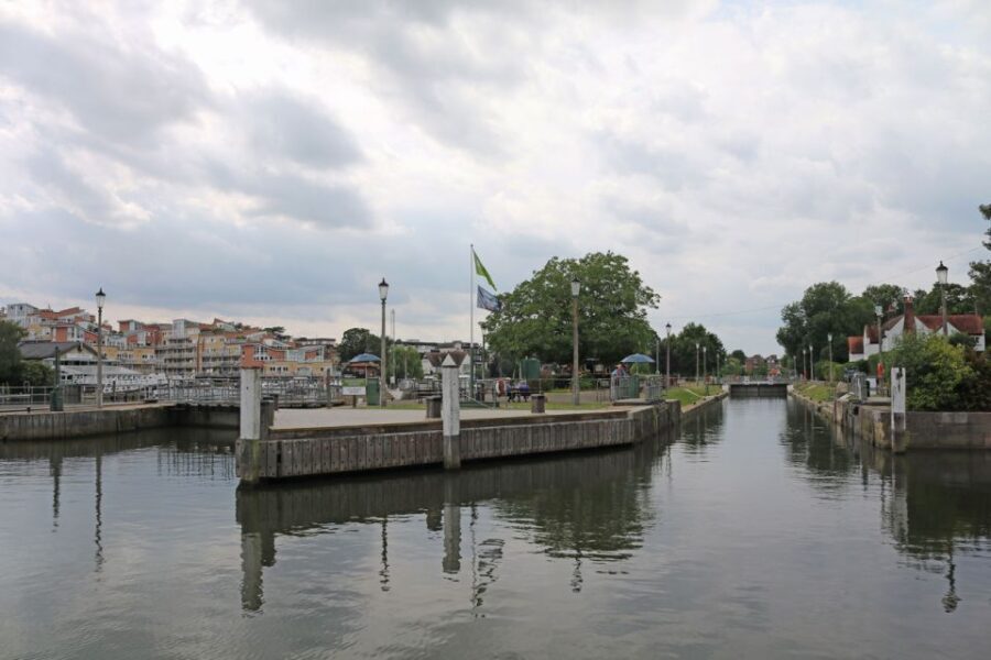 London: Hampton Court to Kew River Thames Cruise - Why This Cruise Stands Out